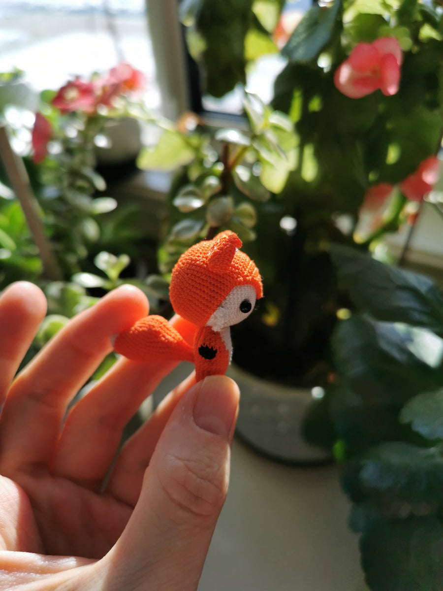 Mini Fox Amigurumi Crochet – Itty Bitty Handmade